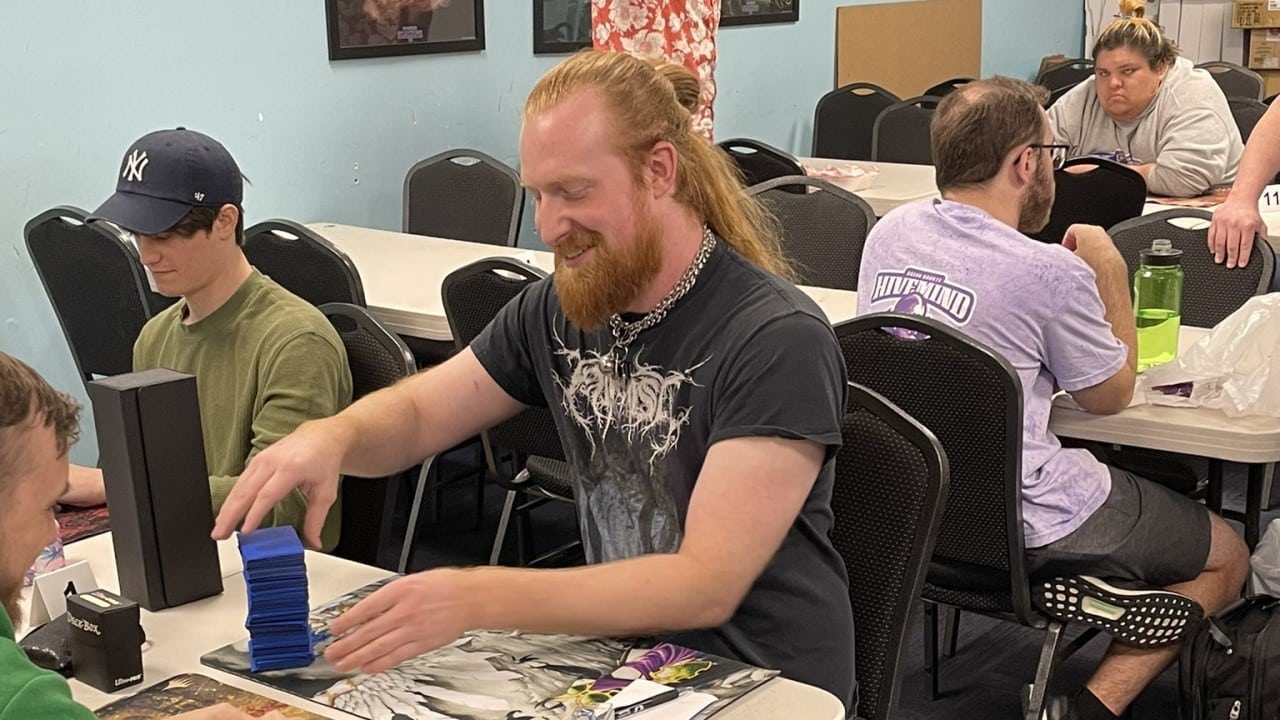 240-Card MTG Deck Makes The Top Cut In Major Tournament